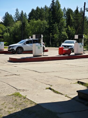 Benzin istasyonu АЗС, Arhangelskaya oblastı, foto