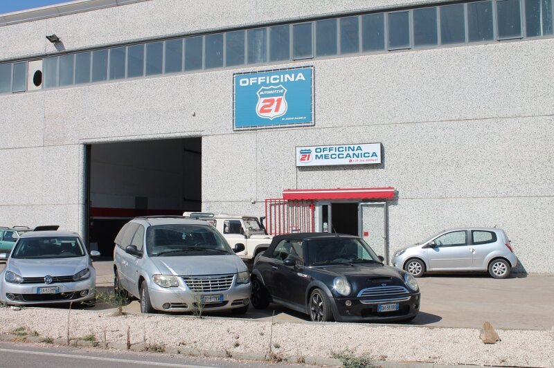 Otomobil servisi Autofficina Automotive 21 di Iorio Daniele, Sardunya, foto