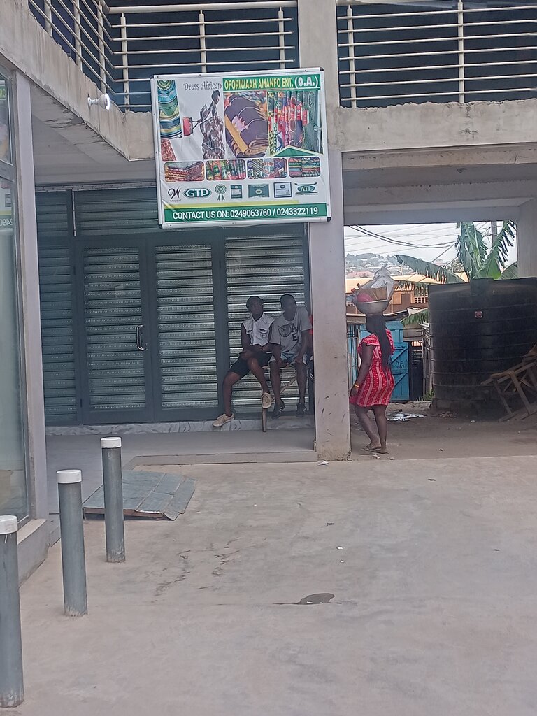 Giyim mağazası Oforiwaah amnafo ent, Dünya, foto