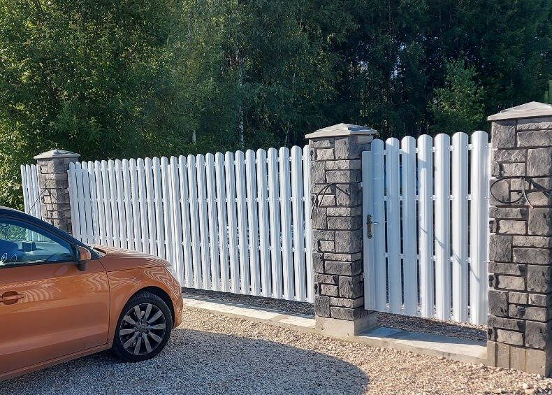 Çitler, parmaklıklar Blesk Zaborov, Moskova, foto