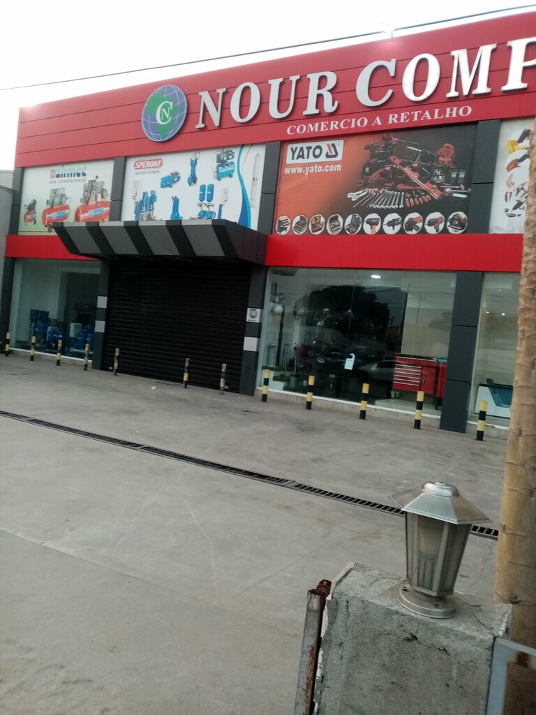 Oto aksesuarları Nour company, Loanda, foto