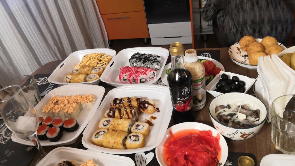 Suşi ve asya ürünleri Суши тайм, Dalmatovo, foto
