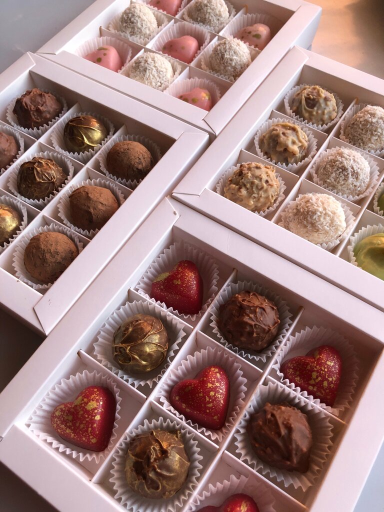 Gıda üreticileri Alexandra Roma Chocolate, Krasnoyarski krayı, foto