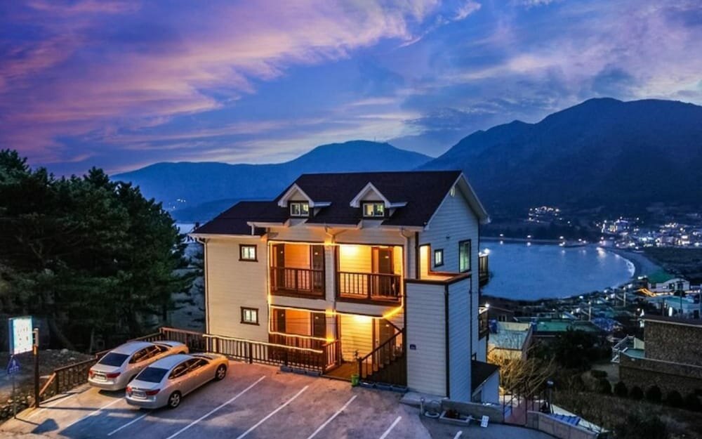 Otel Geoje Cheongsol Pension, Güney Gyeongsang İli, foto