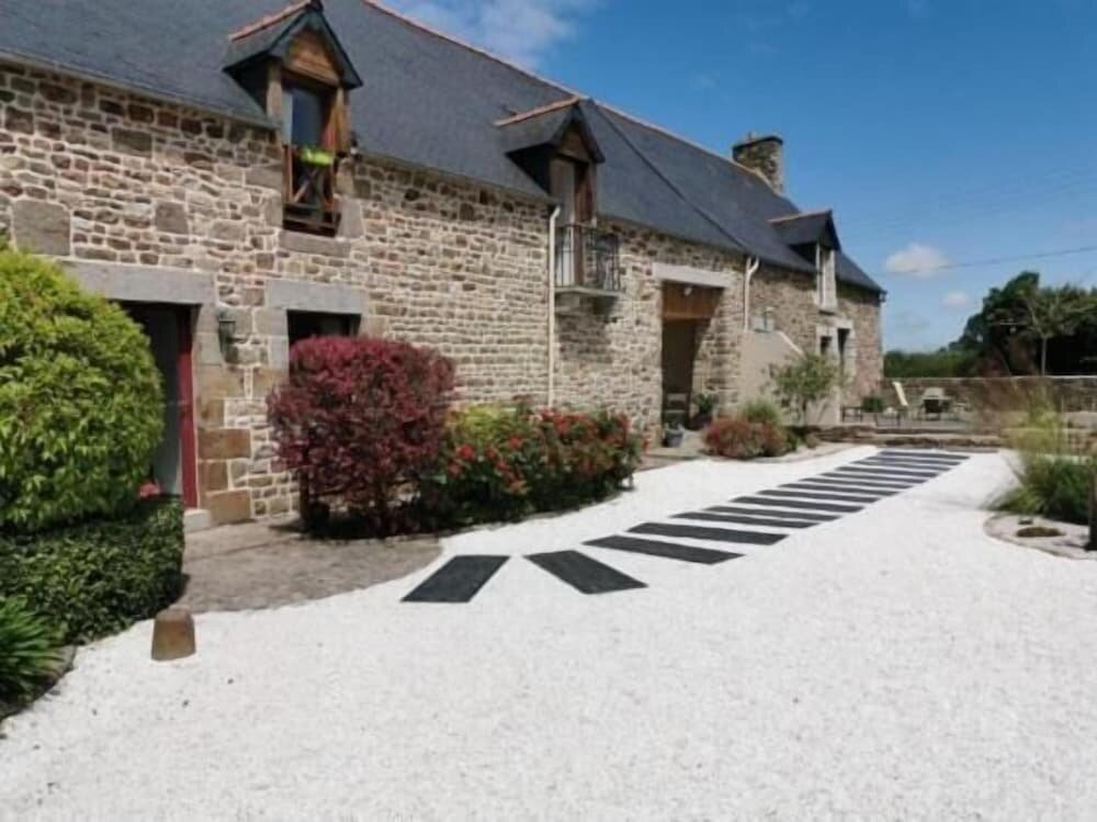 Otel Mont Voyageur, , foto
