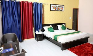 Hotel Abodes House (State of Uttar Pradesh, Noida), otel  Noida'dan