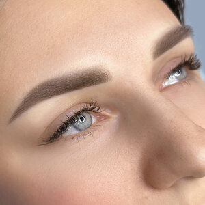 Top Brow (Korolyova Avenue No:5В), kaş ve kirpik salonu  Koroliov'dan
