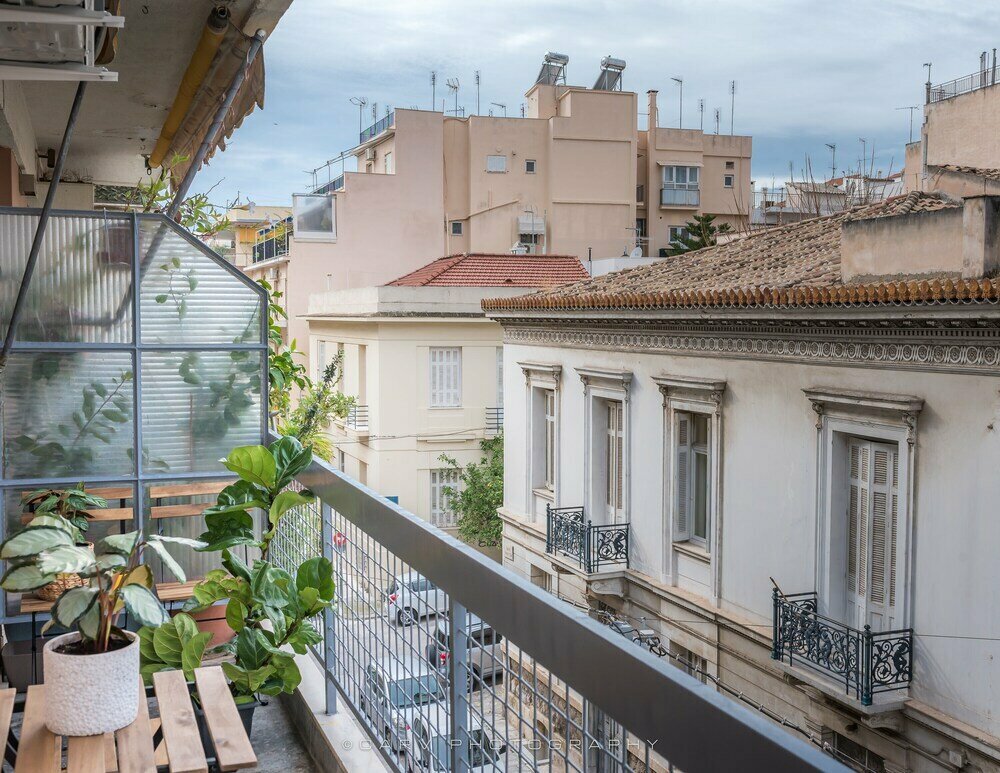 Otel Brand new apartment touching Acropolis, Atina, foto