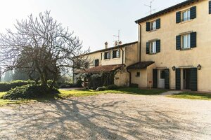 Agriturismo San Mattia (Venice, Verona, Via Santa Giuliana, 2), otel  Dünya'dan