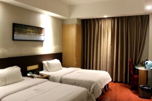 Huangpu Hotel (Guangdong Province, Sub-provincial city Guangzhou, Line 5, Dashadong metro station), otel  Guangdong'dan