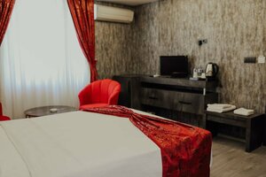 Atlıhan Hotel (Bahçe Mah., İstiklal Cad., No:91, Akdeniz, Mersin), otel  Mersin'den