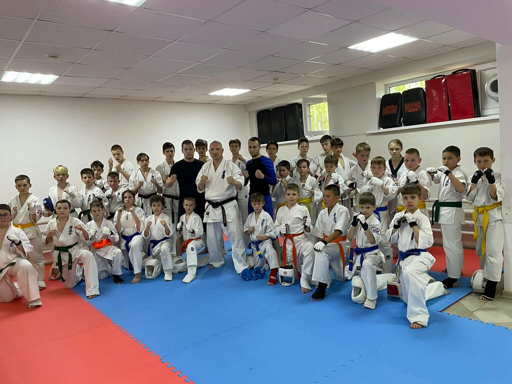 Spor kulüpleri Шкк Единство, Yekaterinburg, foto