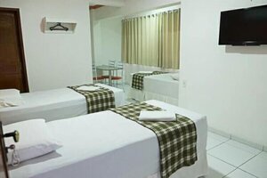 Lax Hotel (Rio de Janeiro, Município do Rio de Janeiro, Rua Campina Grande), otel  Campina Grande'den