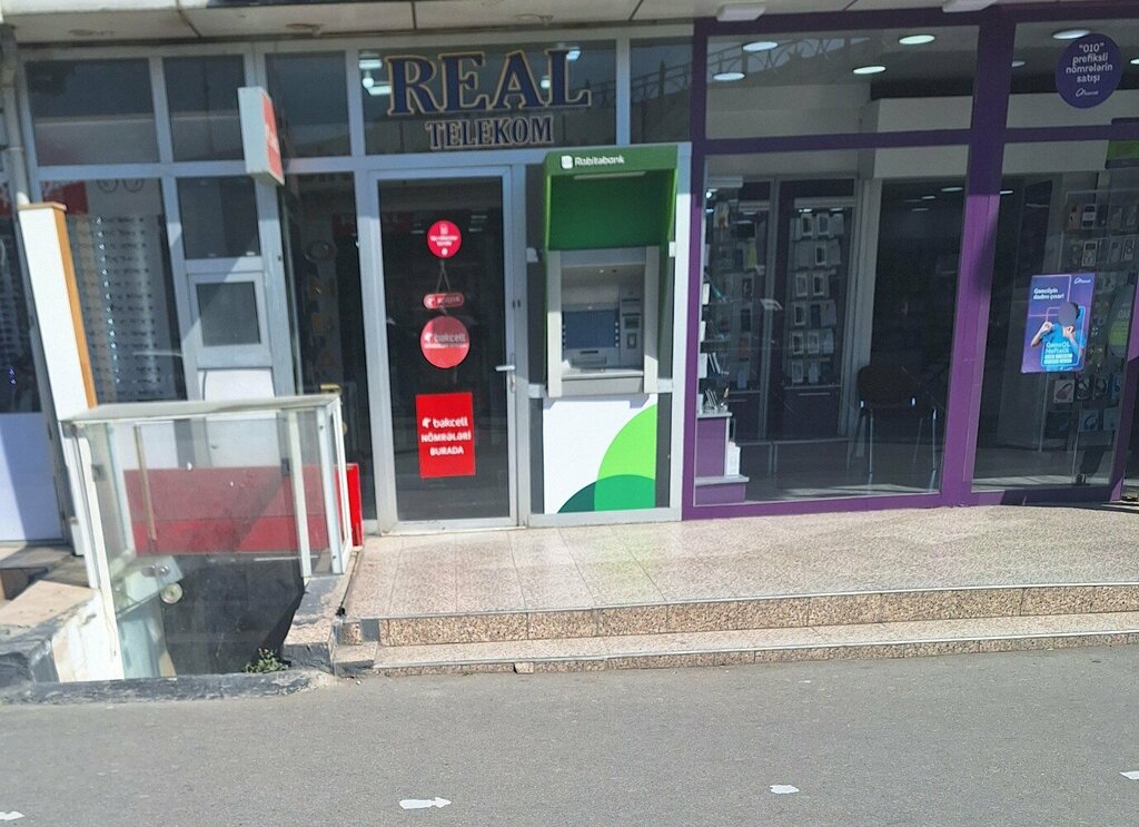 Cep telefonu ve aksesuarları satış mağazaları Telephone Store Real Telekom, Bakü, foto