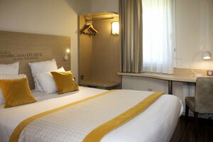 Stars Lyon Bron (Rue Maryse Bastié No:16), otel