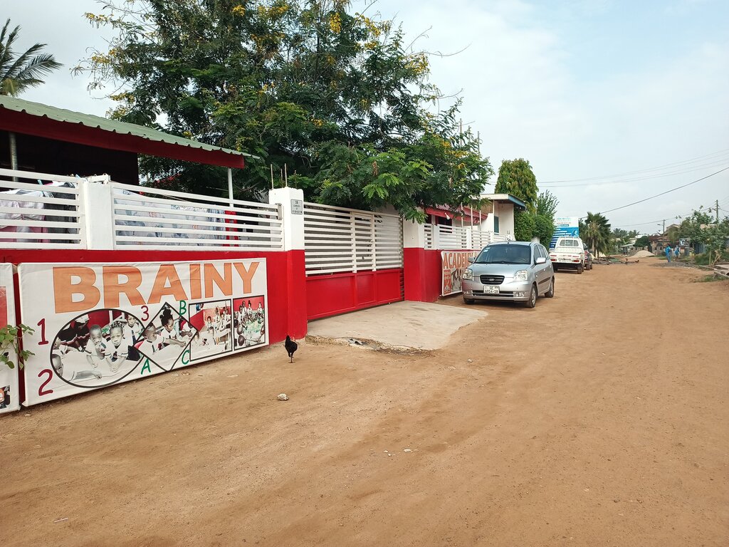 Ortaokul Brainy academy, Dünya, foto