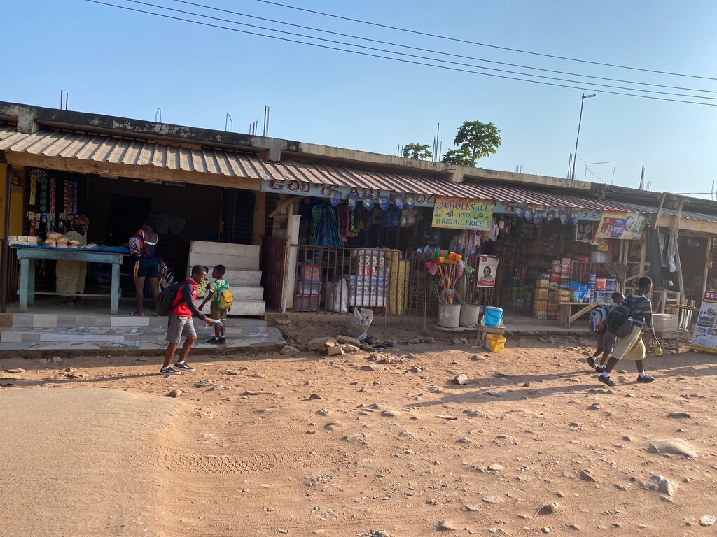 Süpermarket God is able, Dünya, foto