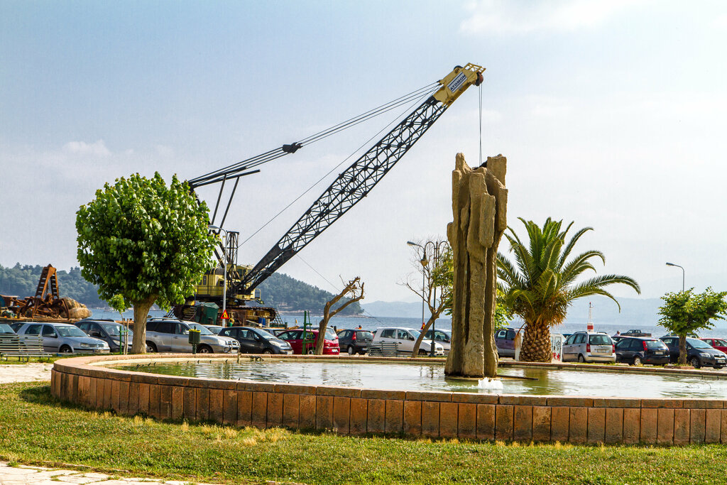Kültür ve eğlence parkları Old Port Square, Korfu, foto