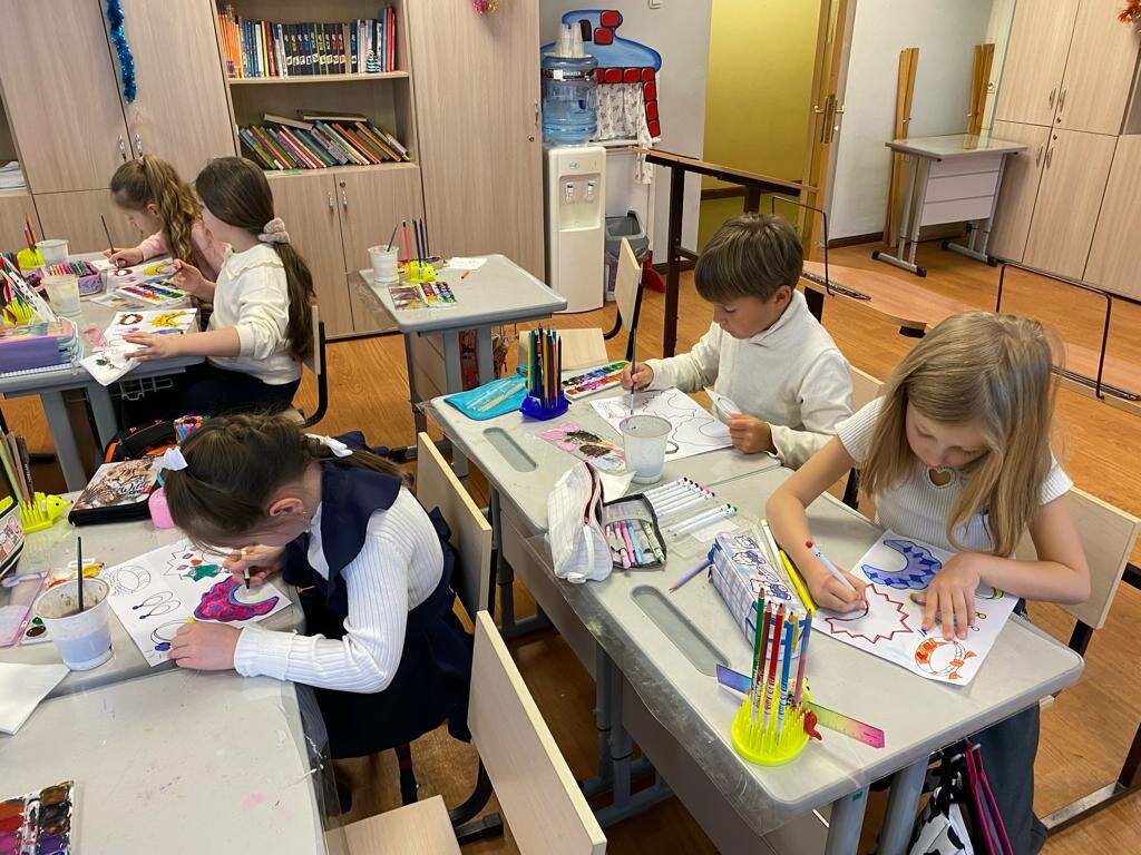 i̇lkokul ChUOO SOSh Viktoriya, Moskova, foto