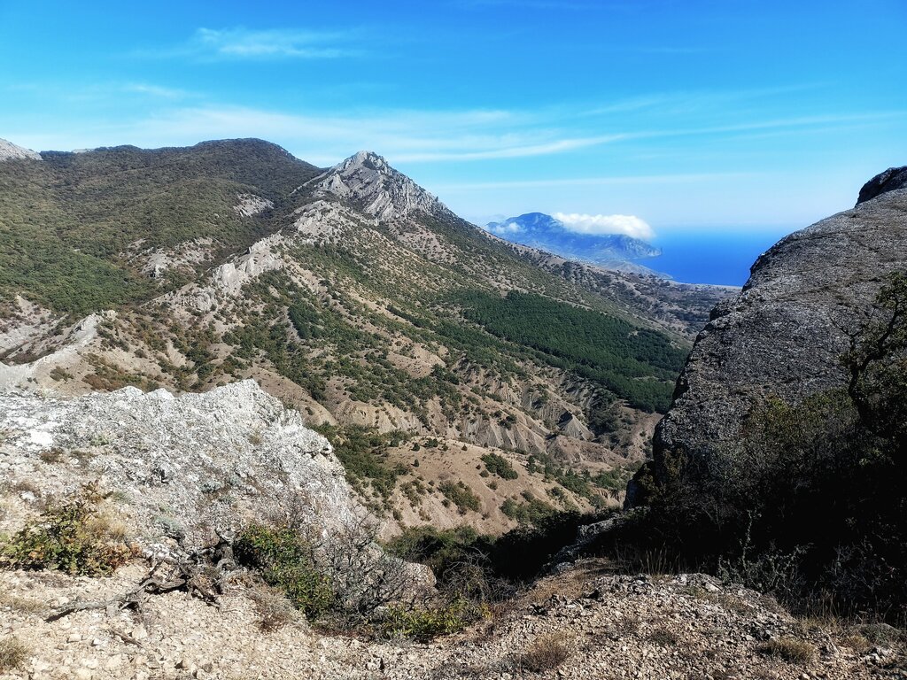 Dağ zirvesi Гора Делямет-Кая 611 метров, Kırım Cumhuriyeti, foto