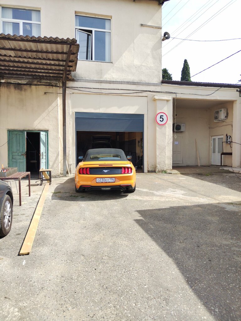 Otomobil servisi DS-service, Soçi, foto