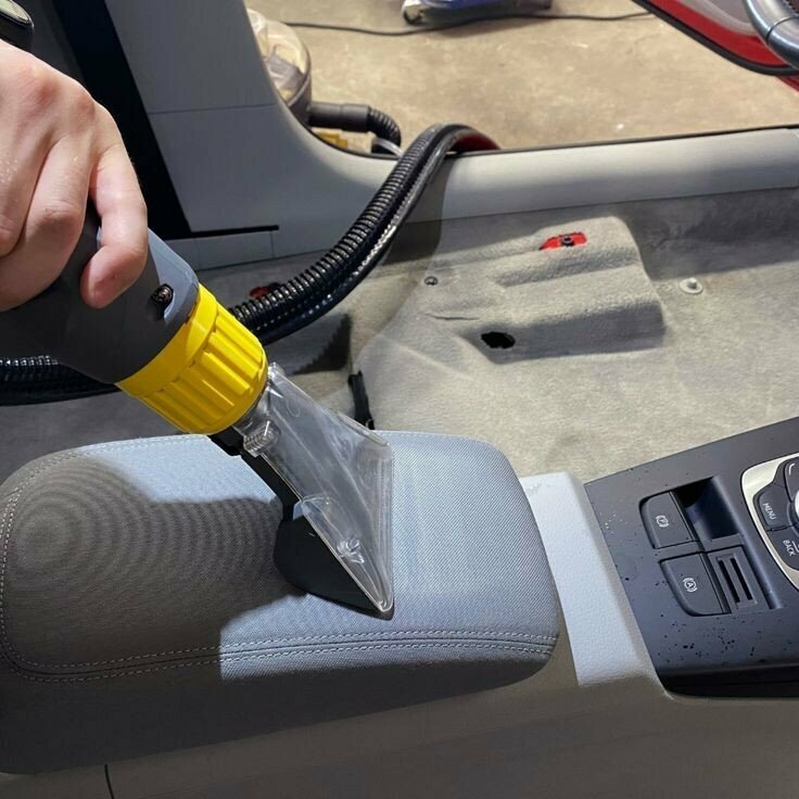 Oto yıkama Yalta_car_detailing, Kırım Cumhuriyeti, foto
