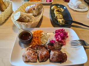 Ресторан Гарика Мкртчяна (Sadovaya ulitsa No:24А, rabochiy posyolok Talmenka), kafe  Altayski krayından