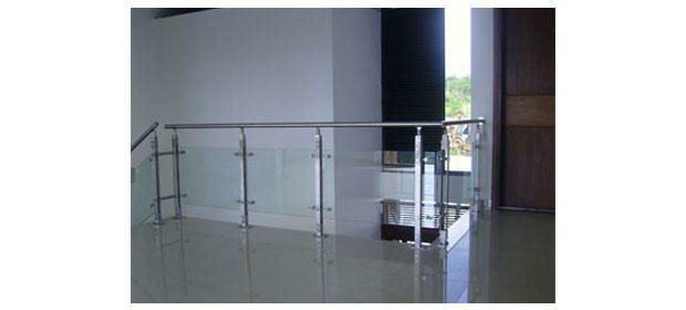 Cam ve cam ürün üreticisi Panoramic S. A. S., Medellin, foto