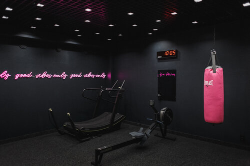 Lady fitness store