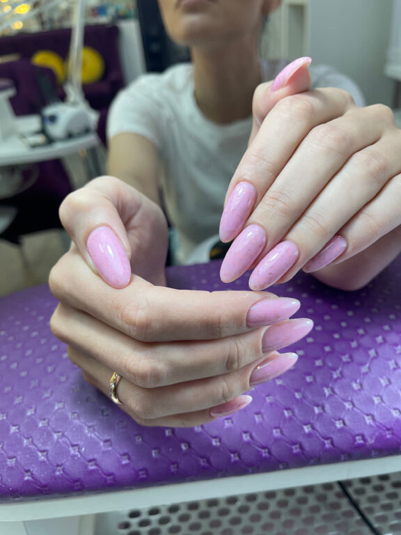 Manikür-pedikür Bliki, Saint‑Petersburg, foto