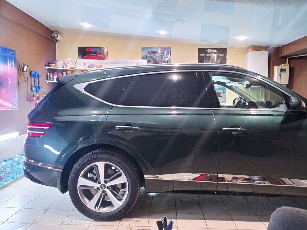 Araç camlarının renklendirilmesi Комфорт-Ton, Yekaterinburg, foto