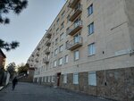 Obshchezhitiye № 2 Kolledzha Stroitelstva i Ekonomiki (ulitsa Planeristov No:55), yurtlar  Novorossiysk'ten