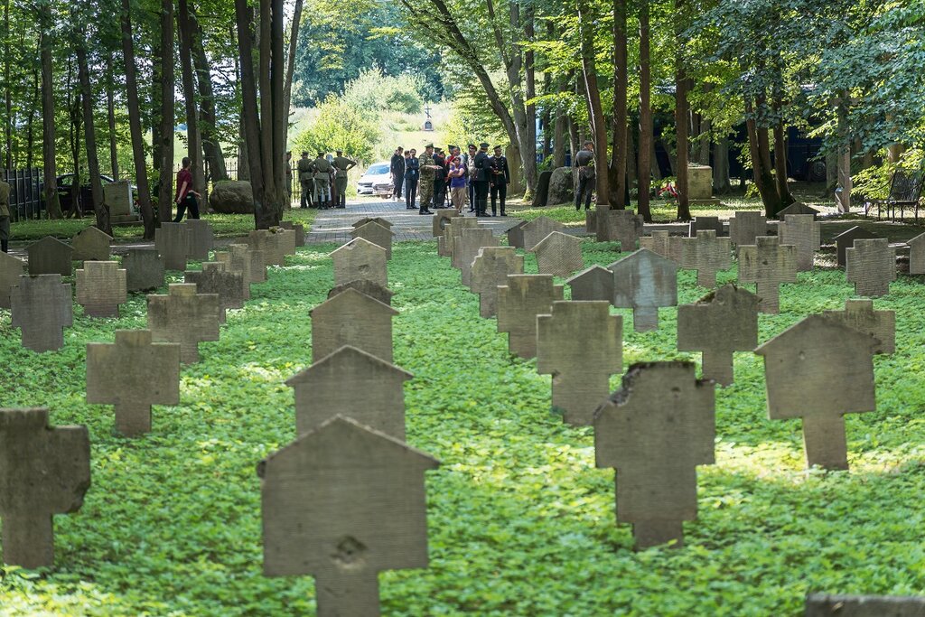 Anıt, heykel War memorial Mattischkehmen, Kaliningradskaya oblastı, foto