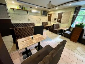 Рестобар Атмосфера (ulitsa Panfilova No:2), kafe  Nelidovo'dan