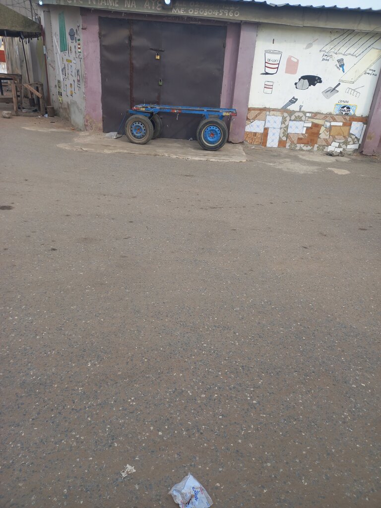 i̇nşaat malzemeleri toptan 3y3 Nyame Na Ay3 Enterprise, Akra, foto