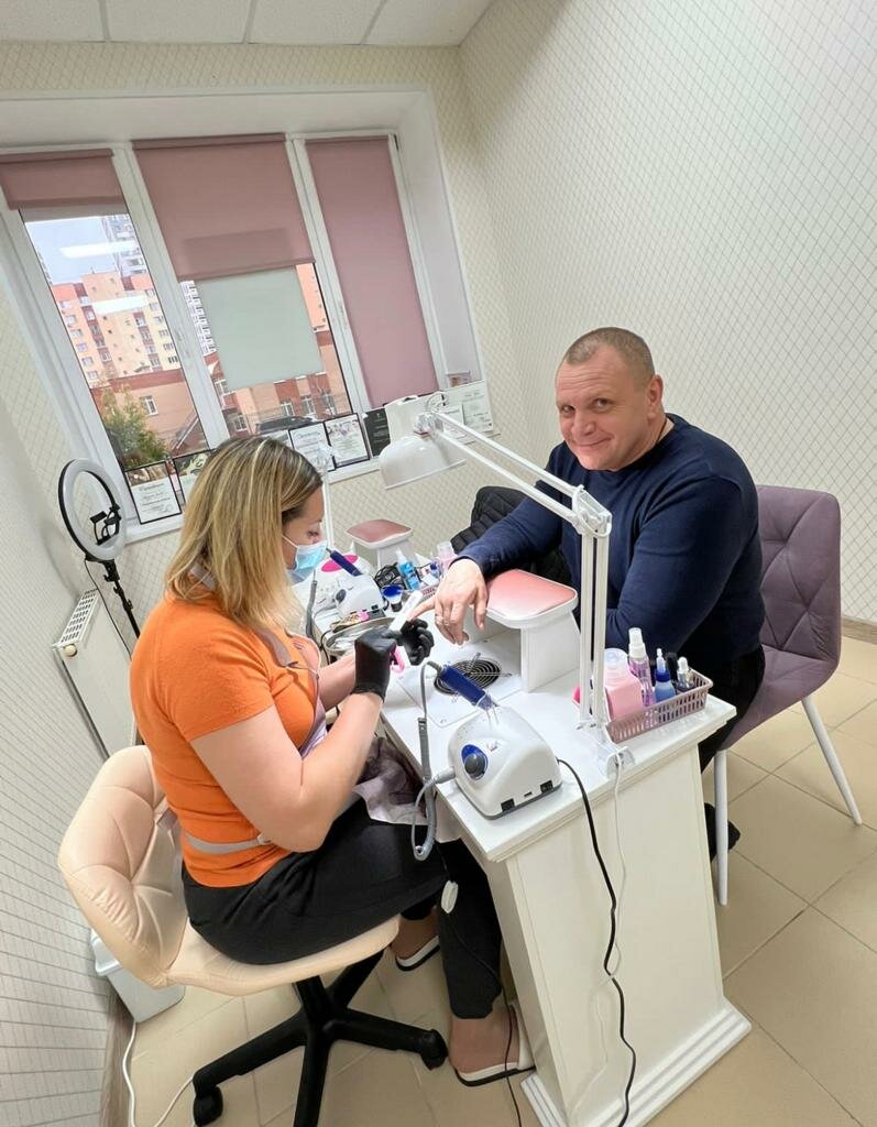 Manikür-pedikür Red Fox, Moskova, foto