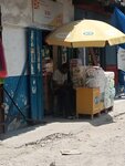 Est Bea (Brazzaville, Commune de Poto-Poto, Bangalas Rue), toptan satış mağazaları  Brazzaville'den