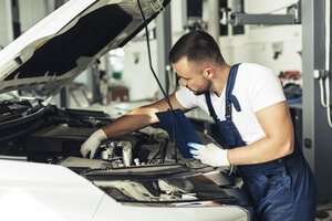 Автосервис (ulitsa Malecha No:21, Starodub), otomobil servisi  Starodub'dan