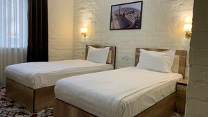 Orient Grand (Imam at-Termiziy Street No:44), otel  Taşkent'ten