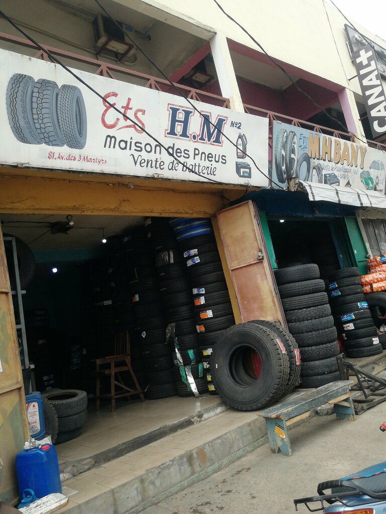 Jant ve lastikçiler Ets hm, Brazzaville, foto
