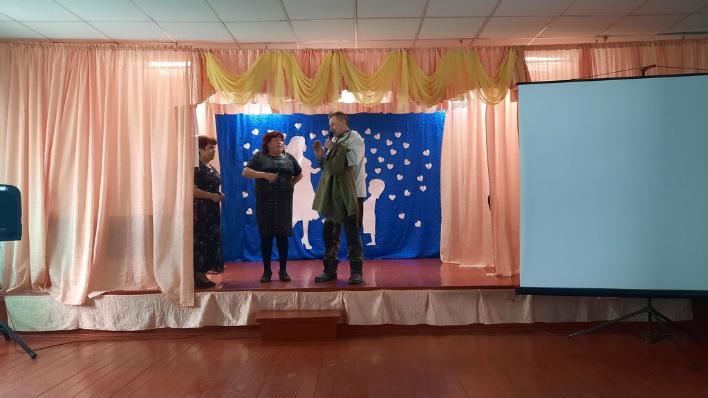 Kültür ocakları Mozharsky Selsky klub, Krasnoyarski krayı, foto