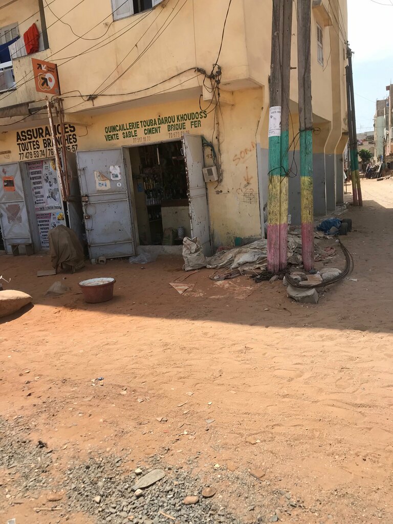 Mini-market Touba Darou Khoudoss, Dakar, foto
