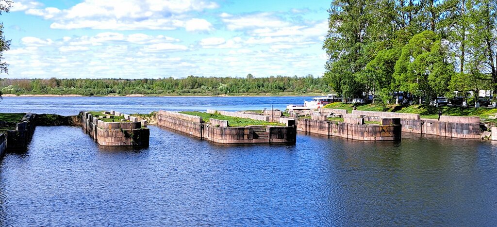 Turistik yerler Четырёхкамерный шлюз, Shlisselburg, foto