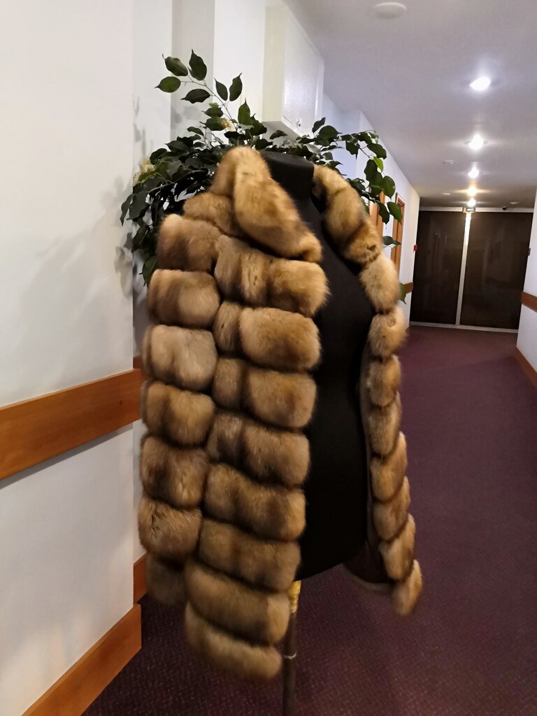 Kürk atölyeleri Pereshit shubu u Skornyaka, Yekaterinburg, foto