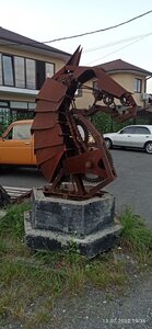 Конь (Republic of Severnaya Ossetia-Alania, Vladikavkaz, ulitsa Zoi Kosmodemyanskoy), park, sokak heykeli  Vladikavkaz'dan