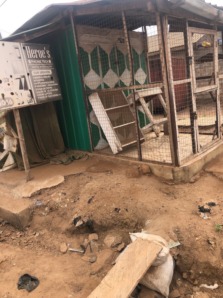 Telefon tamir servisi Heroes, Dünya, foto