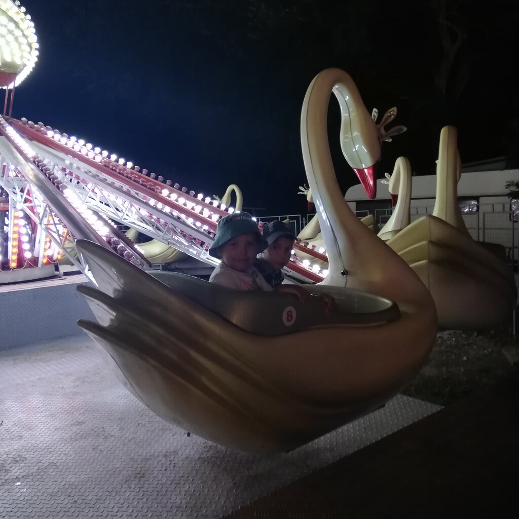 Lunapark Парк аттракционов, Krasnodarski krayı, foto
