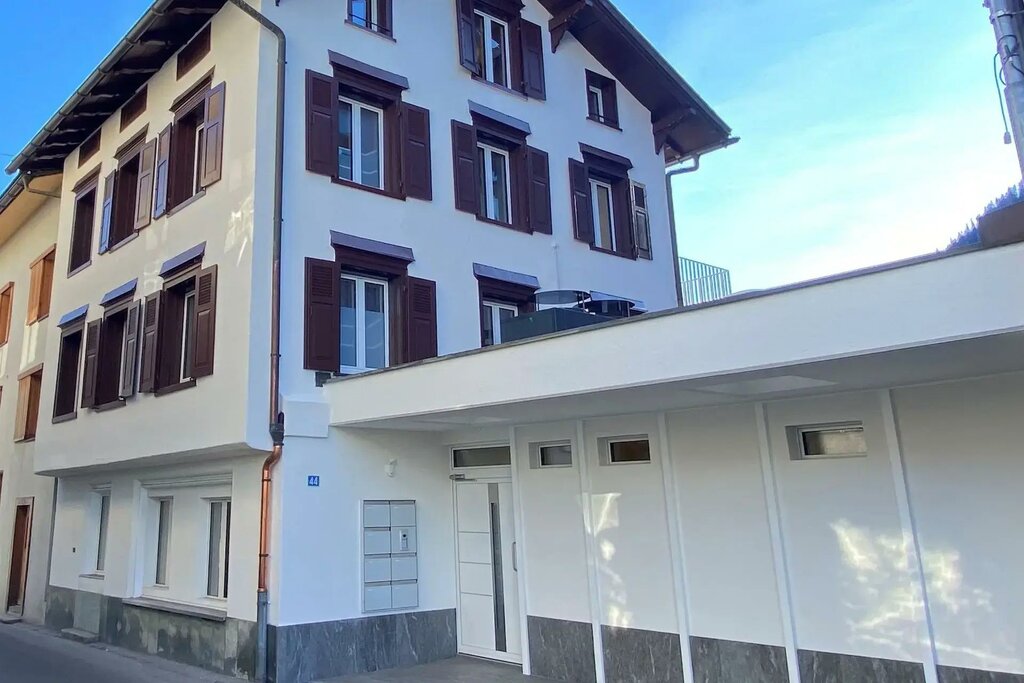 Arazi dizisi Wealth Investment Network AG Standort Schiers, Graubunden, foto