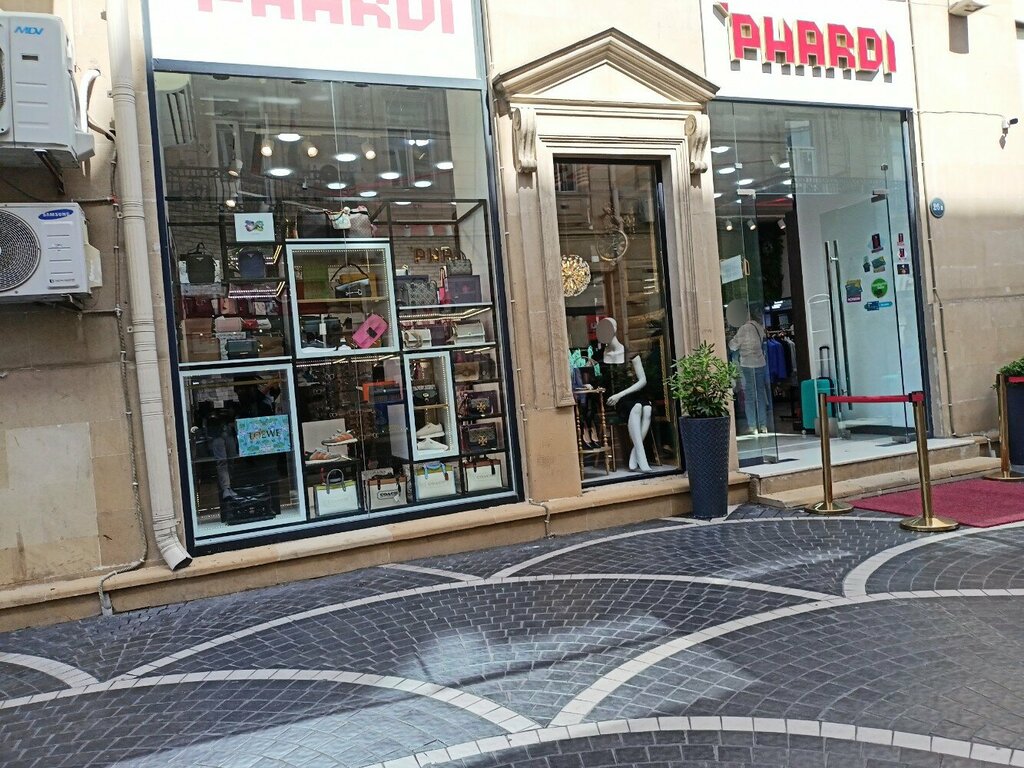 Giyim mağazası Phardi, Bakü, foto