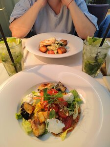 The Garden Grille & Bar (Saltykova-Schedrina Street No:74к3), restoran  Kaluga'dan